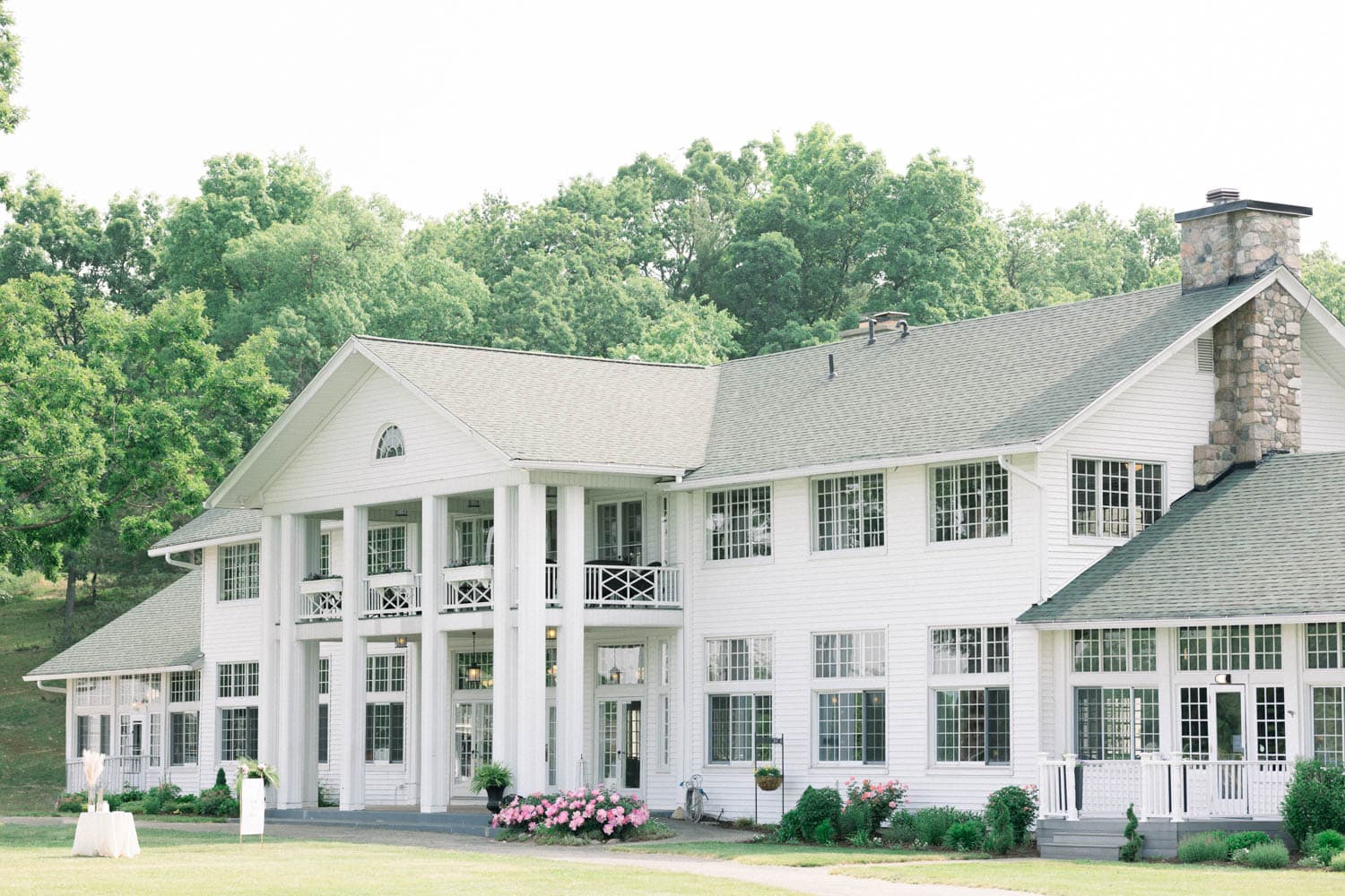 Things to Do in Howell, Michigan for a Wedding Weekend | Waldenwoods ...